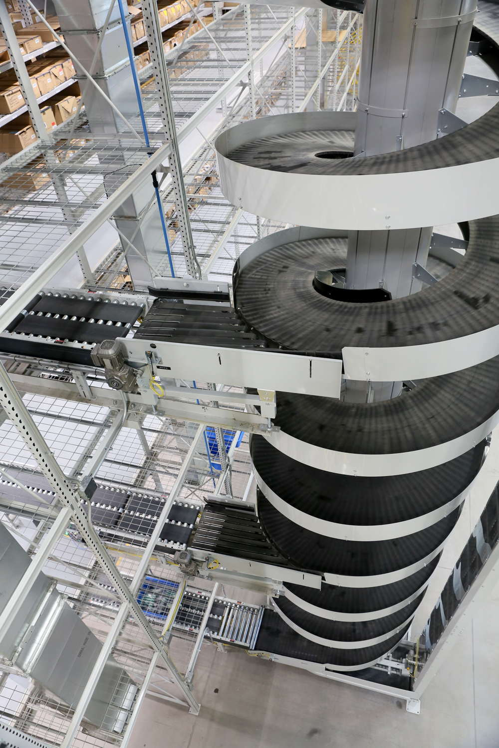 Multiple Entry and Exit Spirals Ideal for Warehousing Market | Ryson